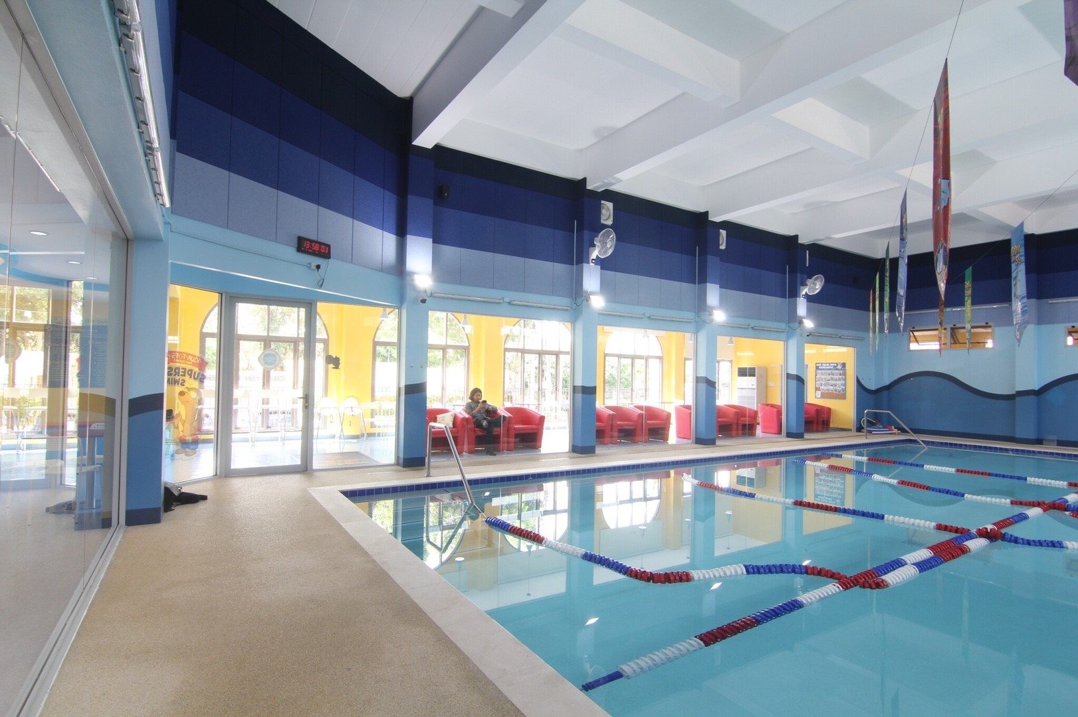 AQUA TOTS SWIM SCHOOL - WallPOD Design Acoustically